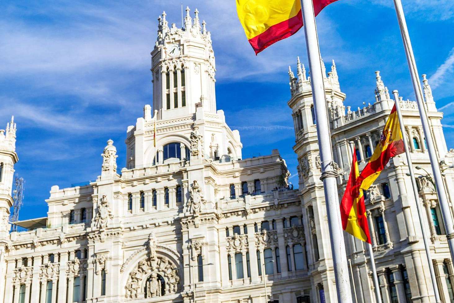 Cómo conseguir la residencia legal en España, por GLC Abogados - Ciudad Segura